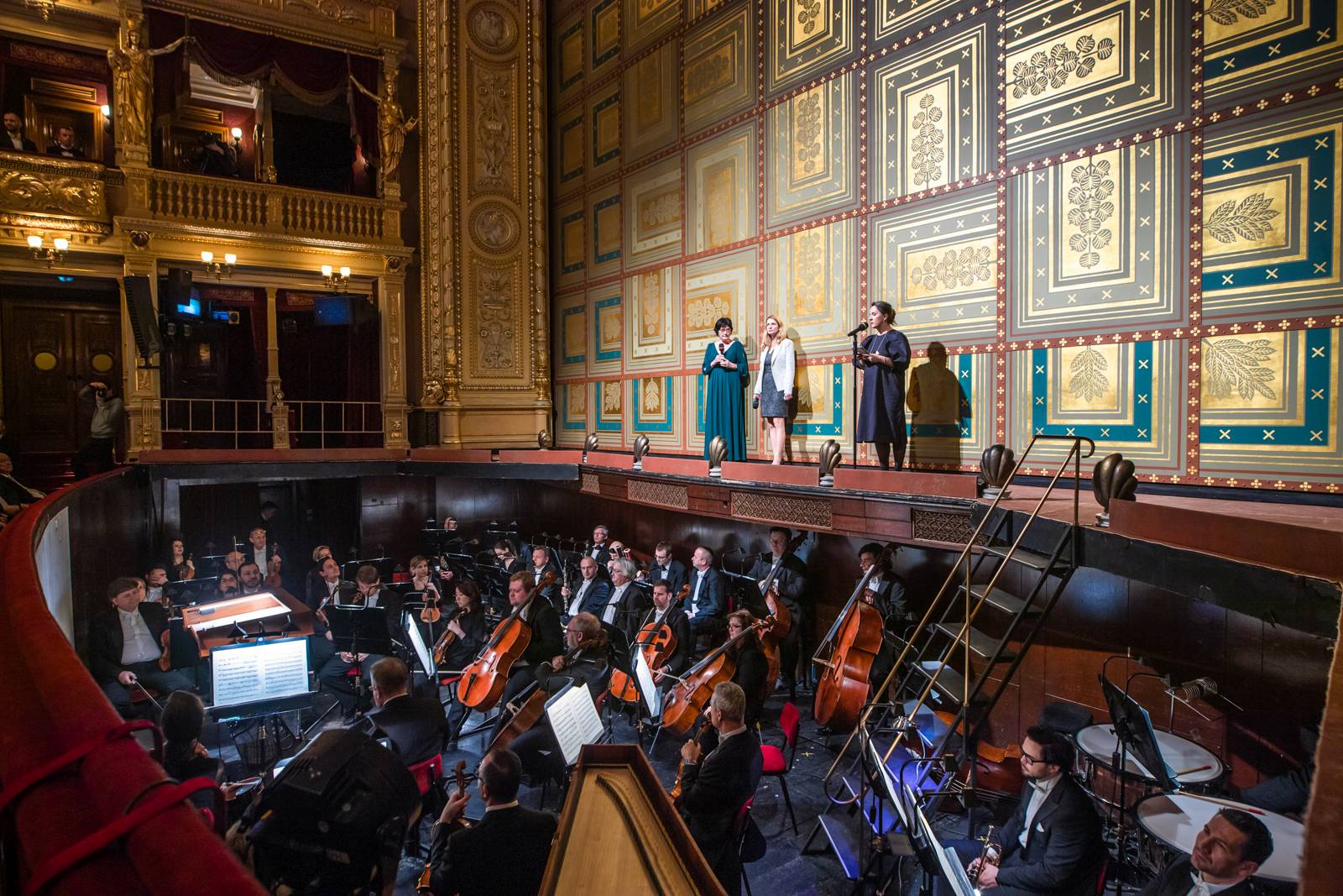 Akademie věd se vrátila k tradici slavnostních novoročních představení ...