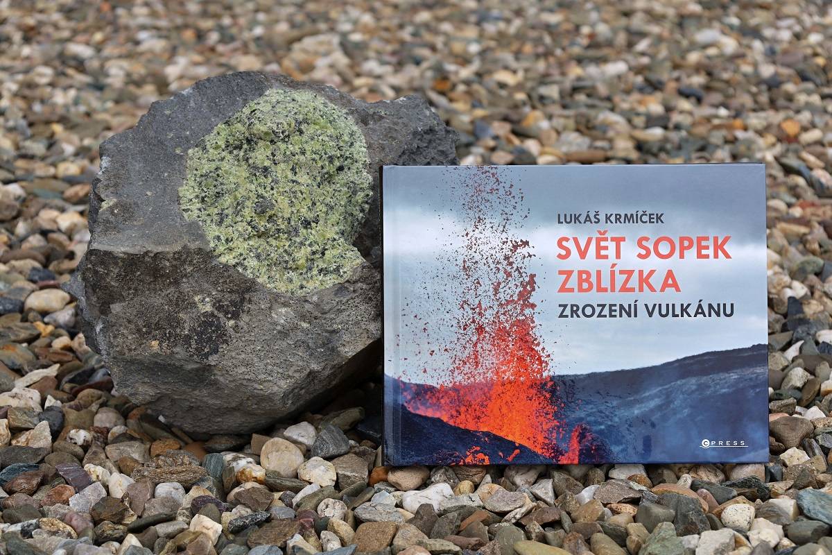 PODCAST: S vulkanologem Lukášem Krmíčkem o sopkách na Islandu i v Česku ...