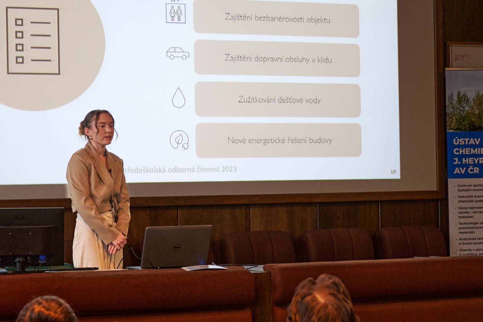 Nadační fond Jaroslava Heyrovského ocenil talentované studenty a ...